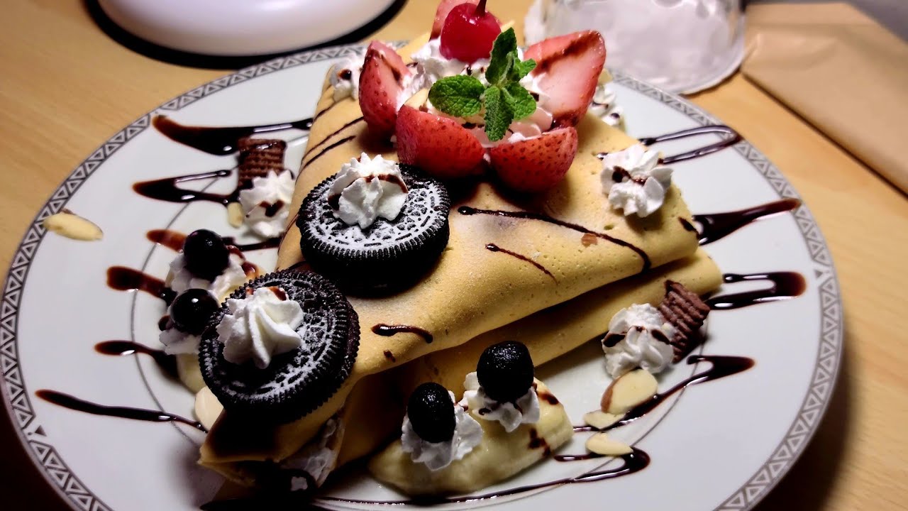 Korean street food - Amazing crepe with full toppings - YouTube