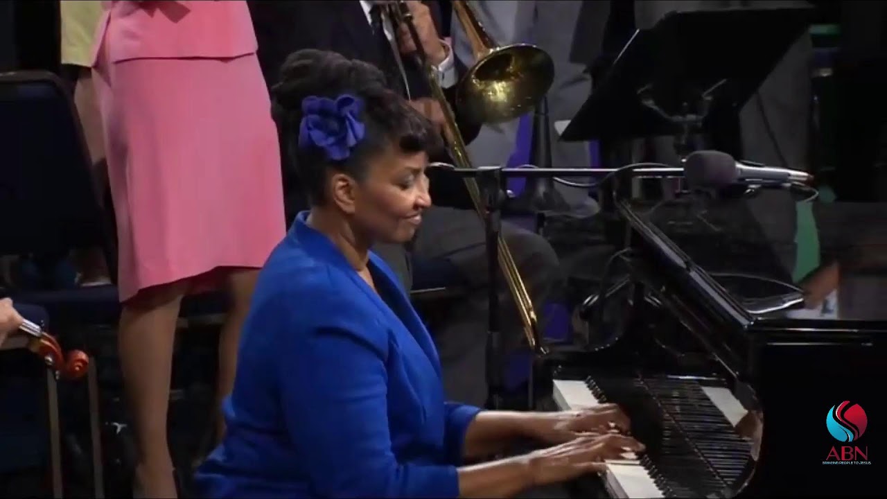 VOP Family Reunion Concert - YouTube