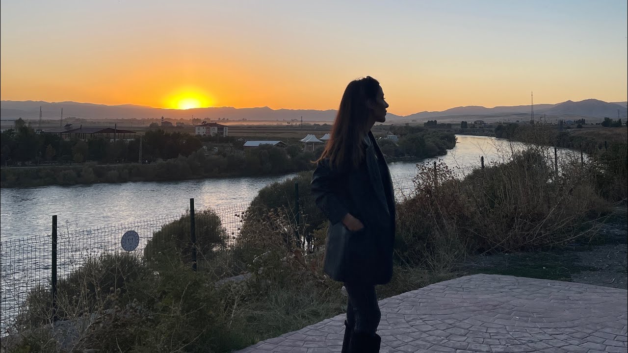 MEVSİM BAHAR -Nilüfer Örer(guitar cover) |Dilay Özkan - YouTube