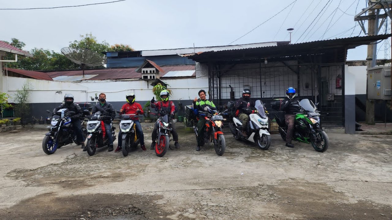 Day 2 | Touring Moto Camping Overland Danau Toba | Aek Kanopan ...