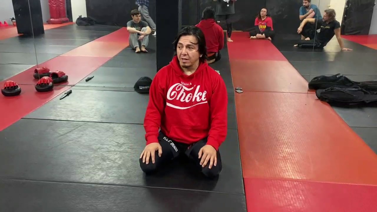 Knife Grappling at NoHo MMA - YouTube