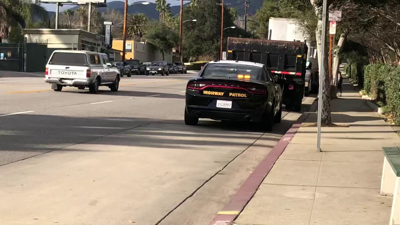 CHP Slicktop w/ Amber lights - YouTube