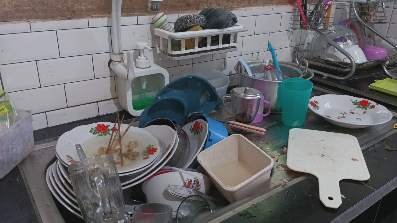 EXTREME WASHING DISHES || satisfying video cleaning messy kitchen ...