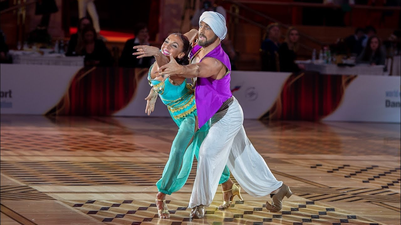 Aladdin by Robin Matějka-Nicol Cupalová - YouTube