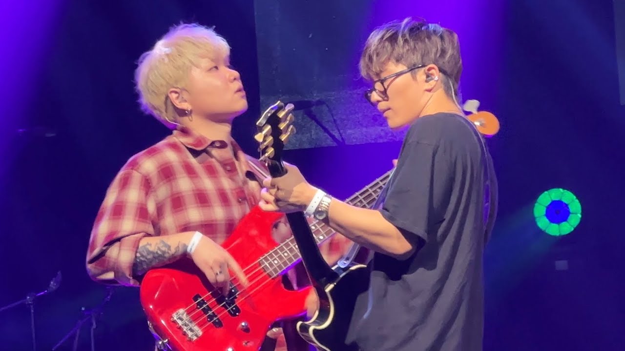 더 폴스(The poles) - Don’t be afraid (221231 카운트다운판타지) - YouTube