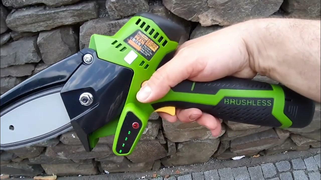 Malá ruční řetězová pila Pro-Craft PKA16 AKU , Aku pila , Aku motorovka - YouTube