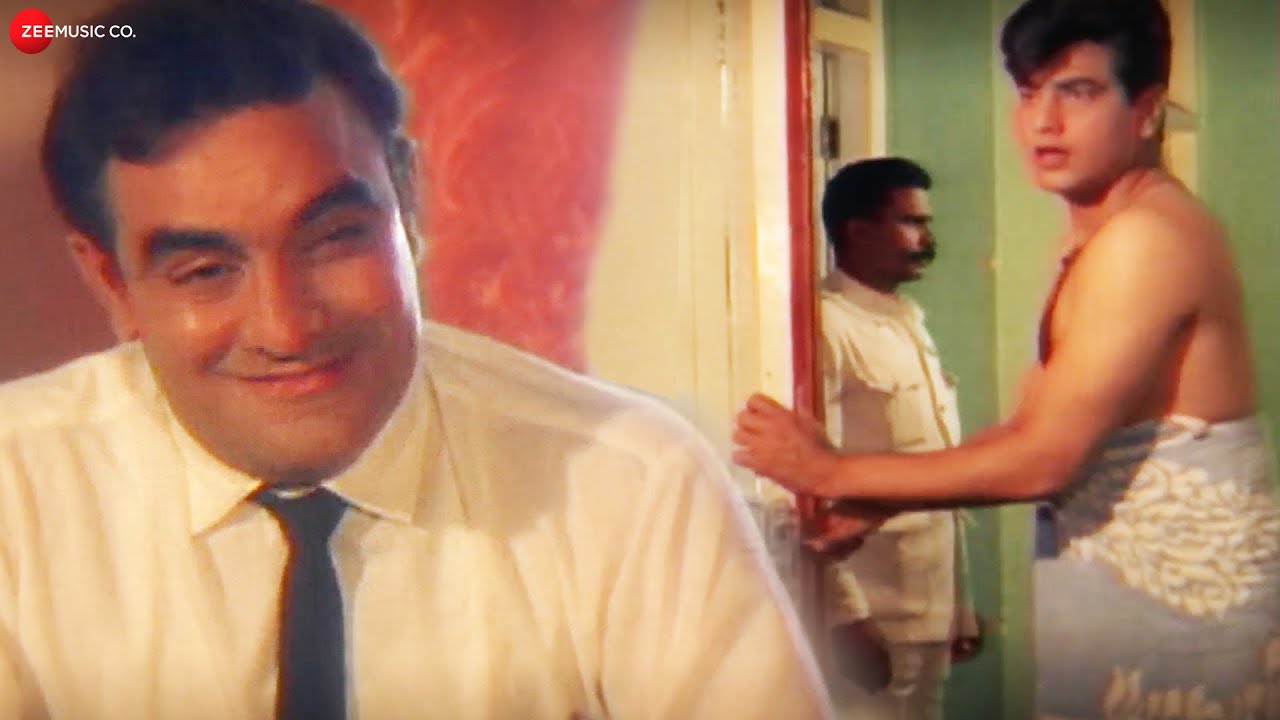 गोपाल बिना कपड़ों के पहुंचा दोस्त के ऑफिस | Parivaar Best Comedy Scene ...