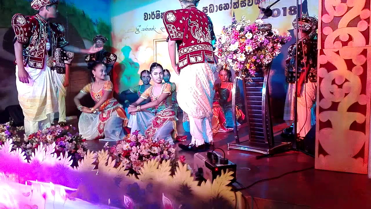 Uwa wellassa karalla - YouTube