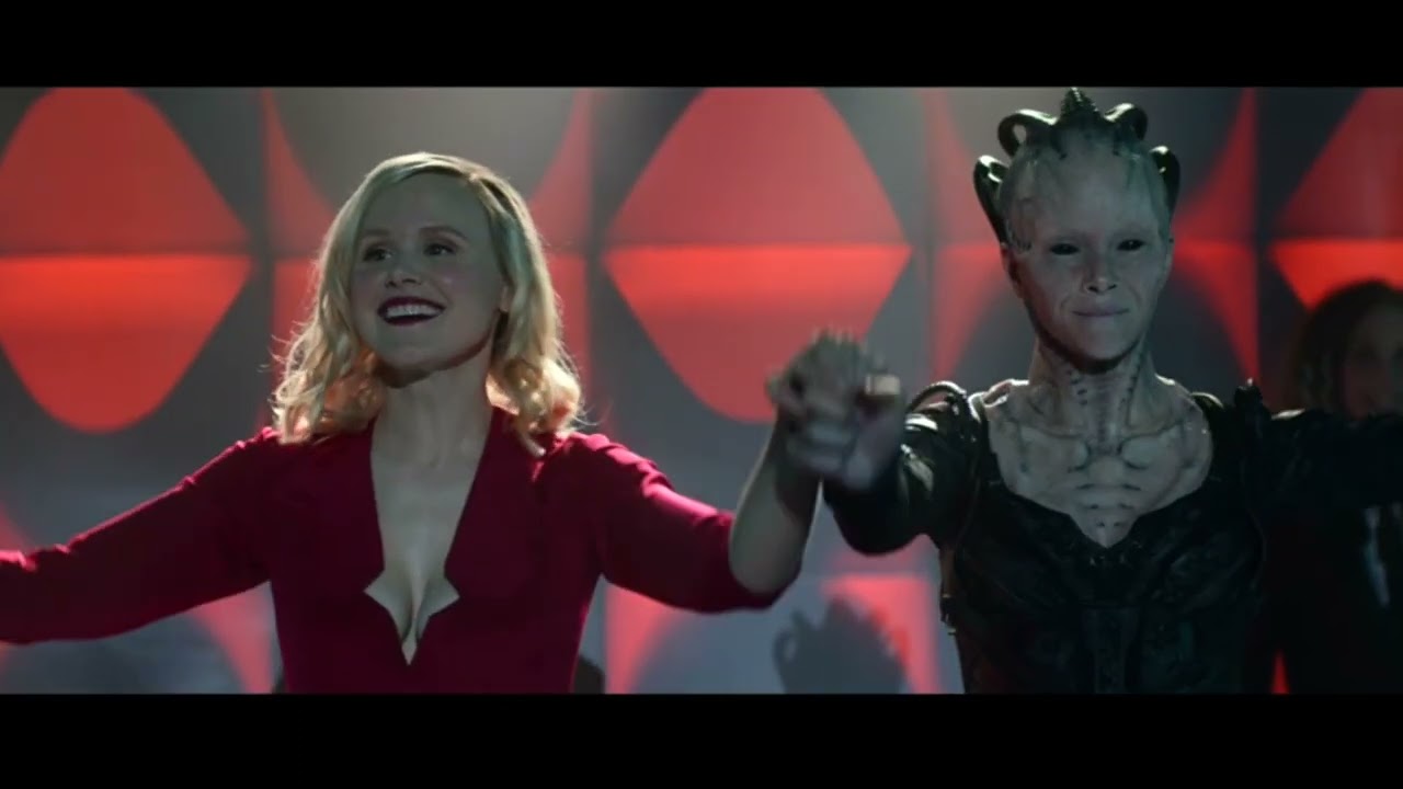 Star Trek Picard Season 2 Episode 6 – Dr Jurati & Borg Queen Sing - YouTube