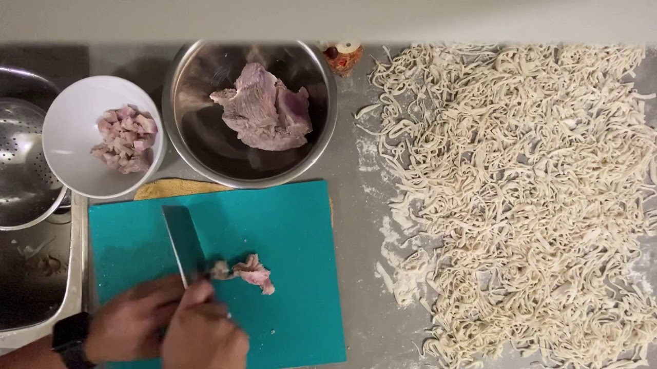 HOW TO MAKE MIKI ILOCOS (NOODLE SOUP) - YouTube