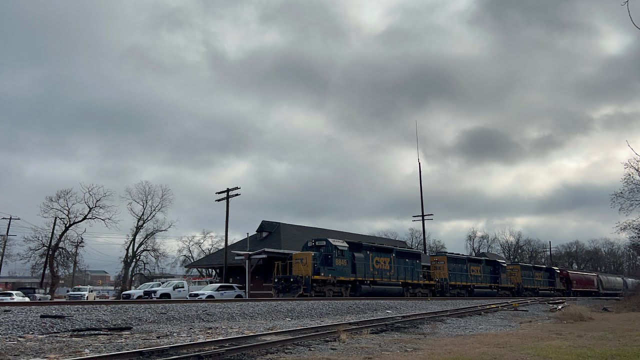 CSX SD40-2 8849 Leads Local L446-17 on 1/17/23 - YouTube