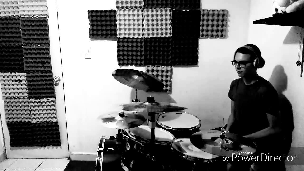 Twist And Shout - The Beatles (Drum cover By Dilan Castro) - YouTube