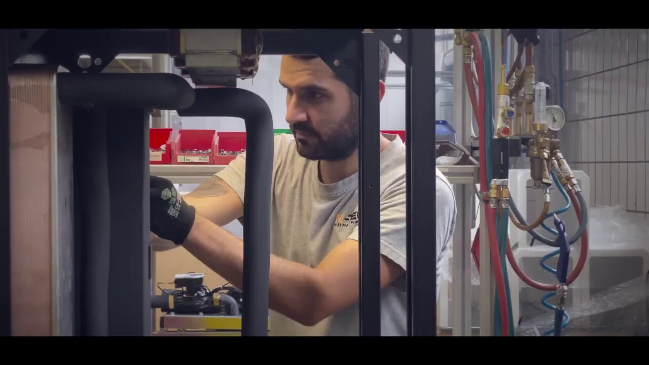 So entsteht eine M-TEC Wärmepumpe - YouTube