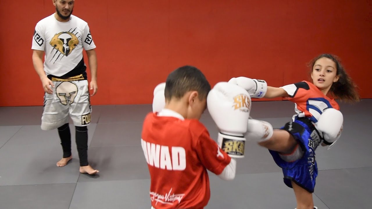 COMMENT APPRENDRE LA BOXE AUX ENFANTS - YouTube