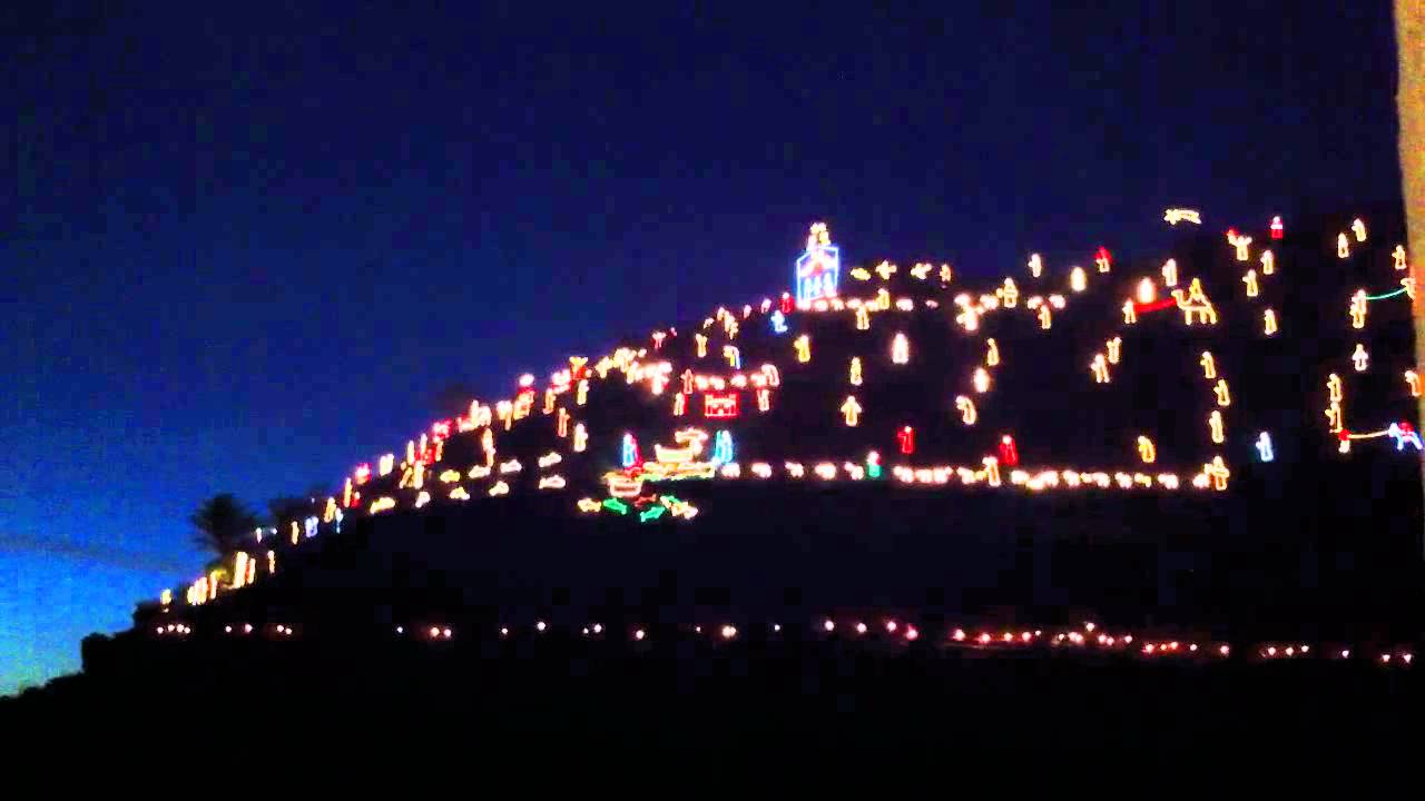 Manarola: Mario Andreoli switches on his world famous nativity scene ...