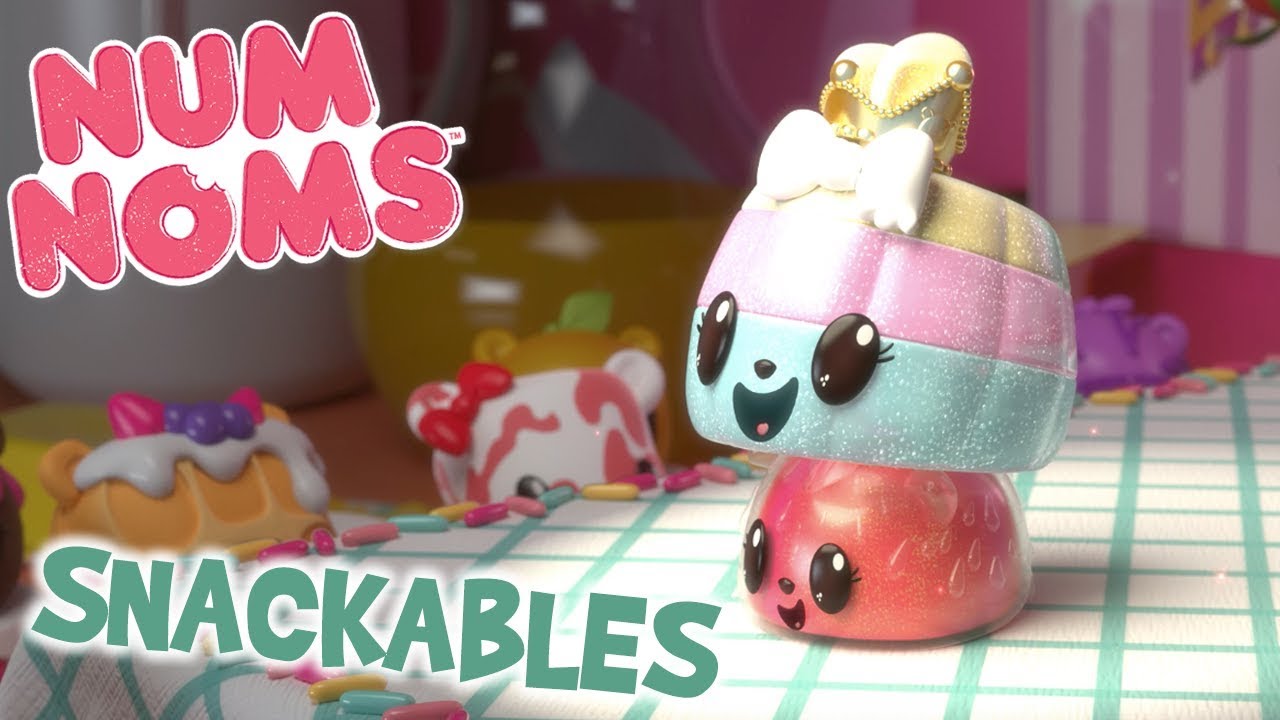 Num Noms | Strawberry Shimmer-It Up On The Catwalk | Snackables Cartoon ...