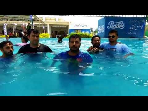 swimming pool party - YouTube