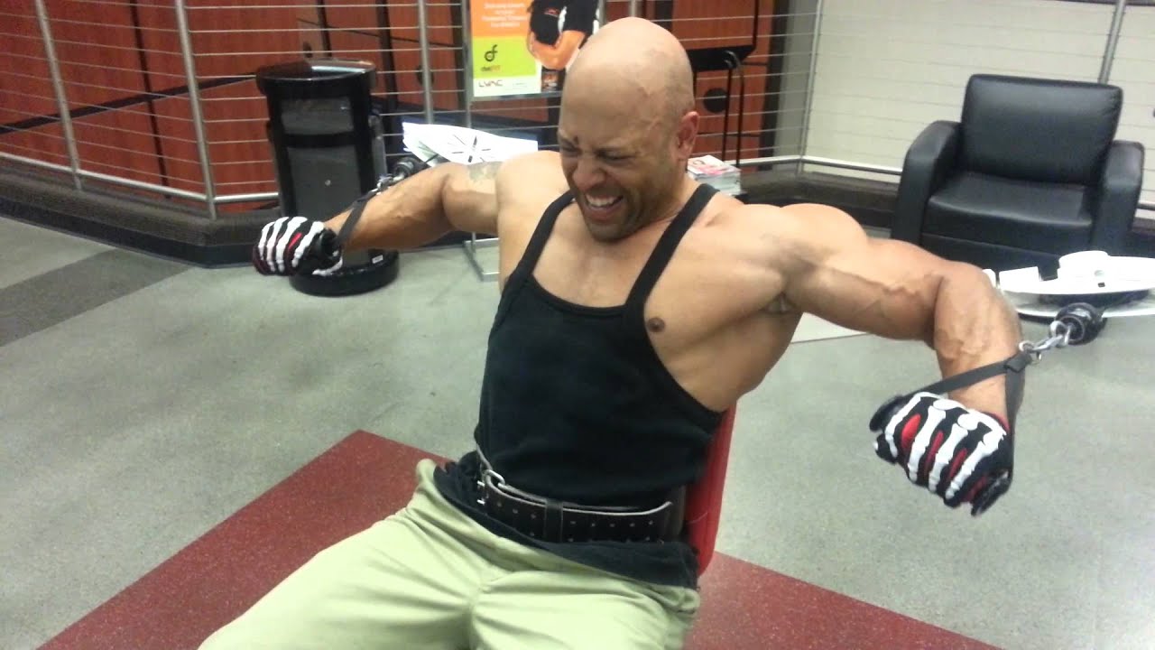 BODYBUILDER CARL MATTHEWS seated cable press - YouTube