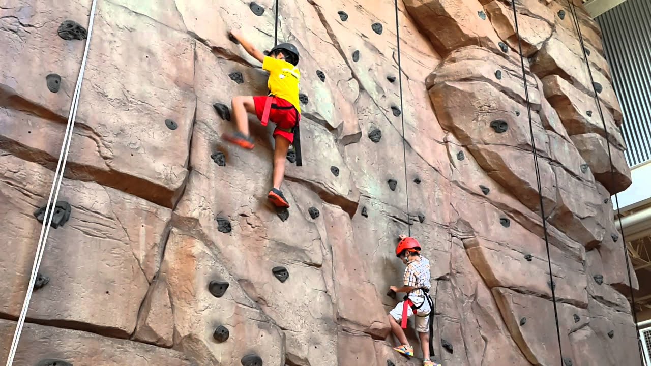 Rock Climbing at Claude Moore Rec Center - YouTube