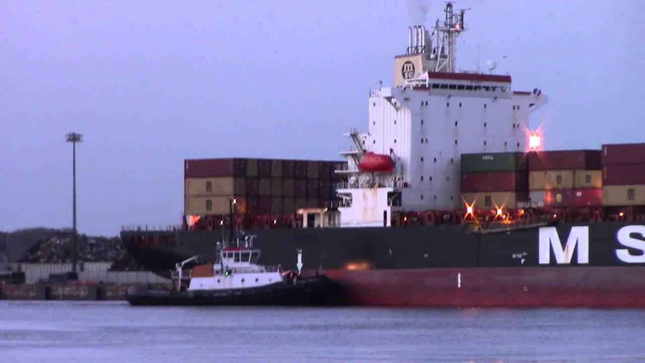 Container Ship MSC JAPAN docking at the Port of Saint John (April 15 ...