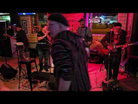 Billy Rendon & The Rhythm Rockers - live cover of \