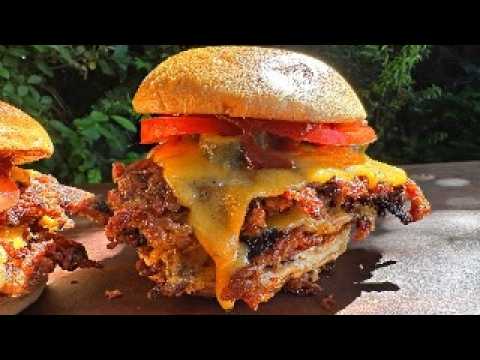 Smashed Pulled Pork Burger - Diese Kruste ist nicht normal!