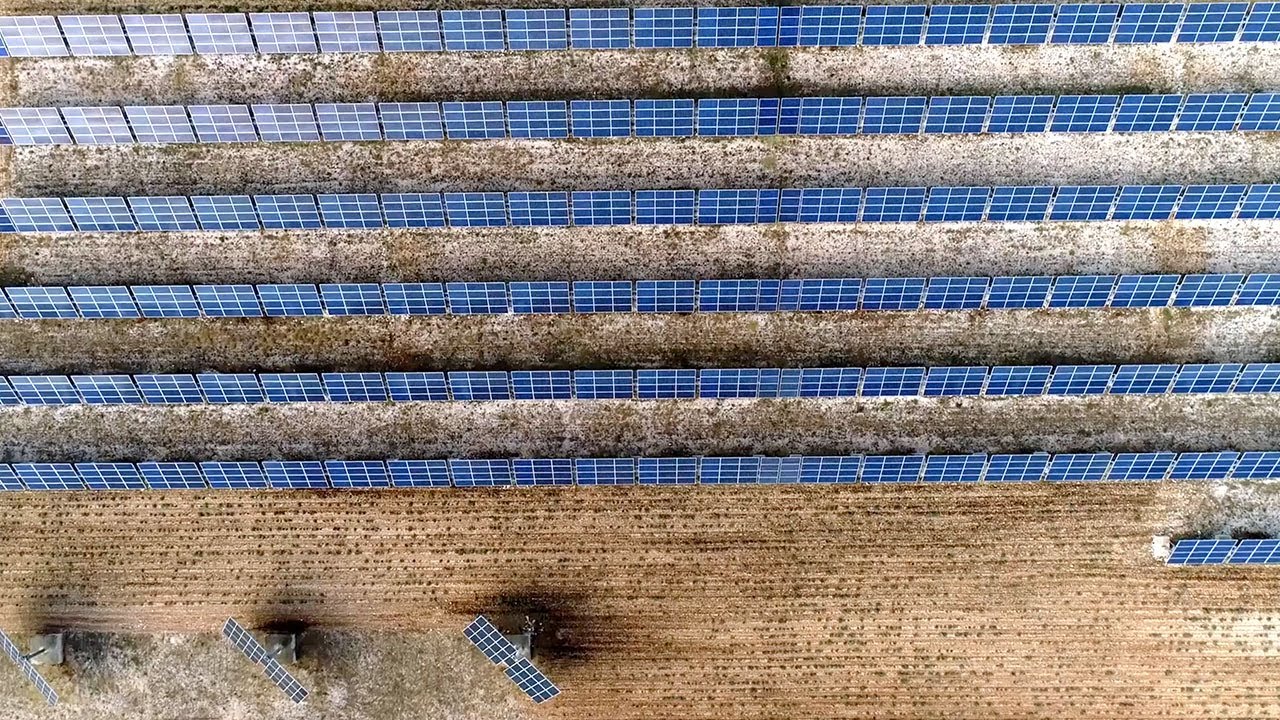 Professor Henry Snaith: Powering the transition to a clean-energy ...