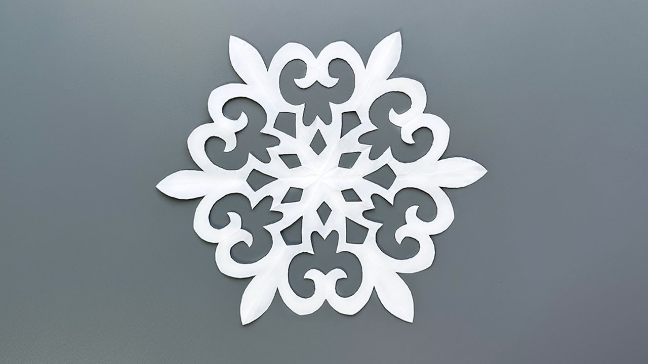 DIY Easy Paper Snowflake - How to make Easy Snowflake out of paper ...