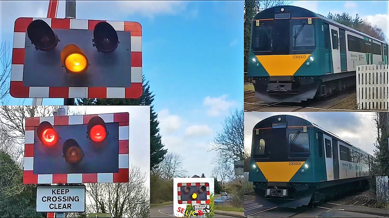 (Halogen Lights) Marston Level Crossing, Bedfordshire - YouTube