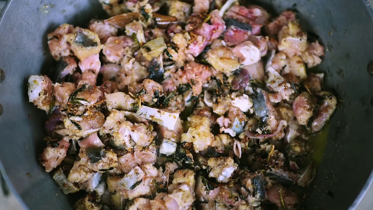 SARENG THONGBA || CLASSIC MANIPURI CUISINE|| - YouTube