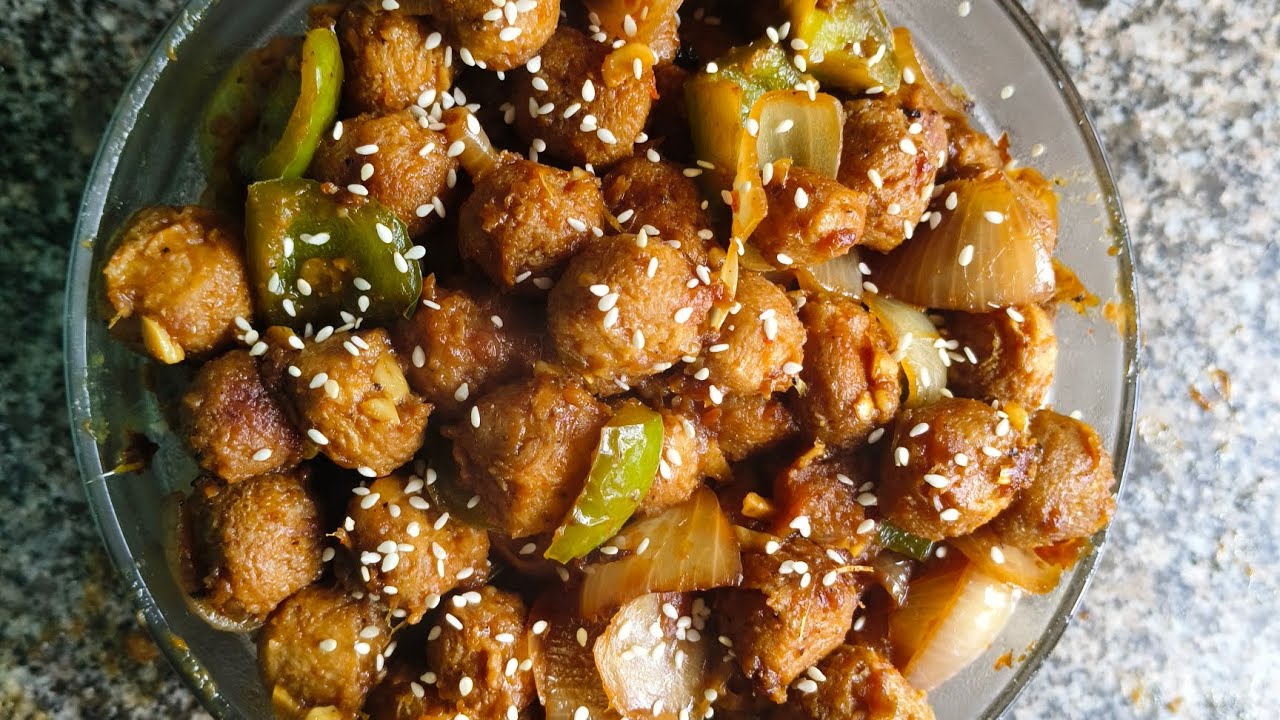 ।Dry Soya Chilli Recipe। Monur Ranna Banna - YouTube