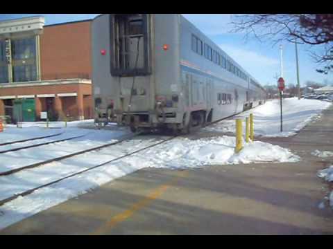 Amtrak's Texas Eagle - Bloomington-Normal, IL, Station, 1/1/10 - YouTube