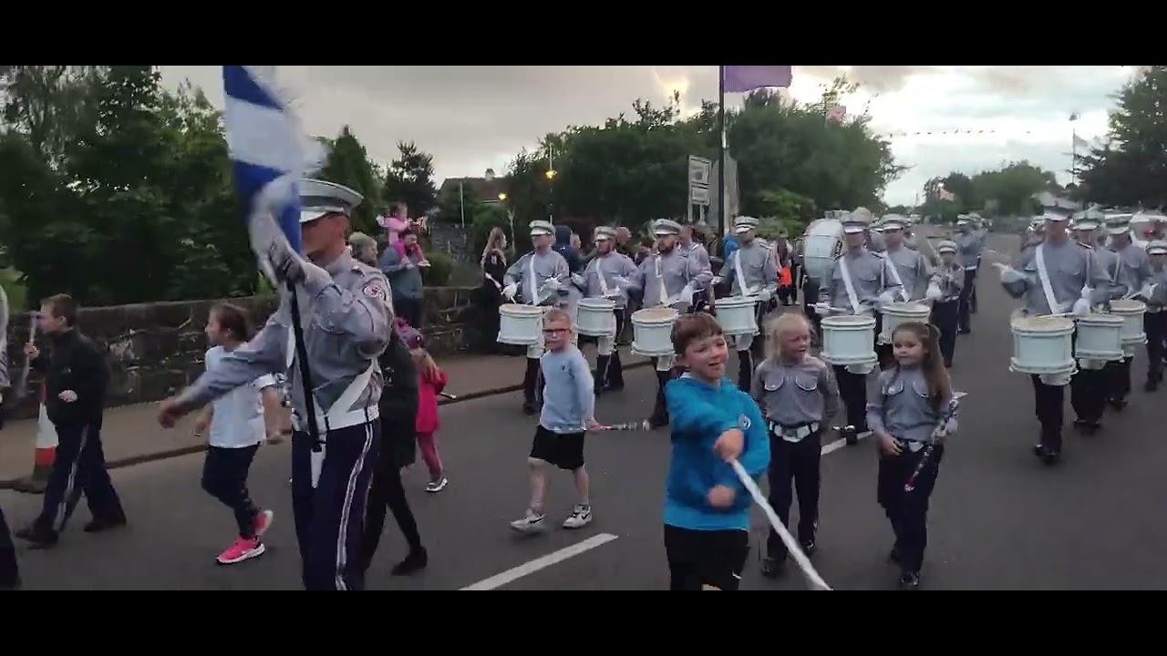 Dervock Young Defenders @ Their own parade 2022(3) - YouTube