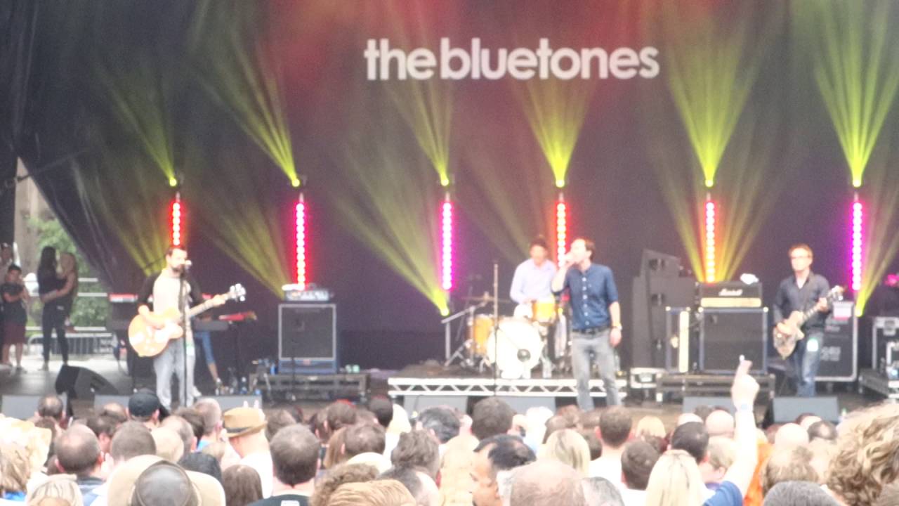 The Bluetones - Bluetonic (Live in Leeds, Millenium Square 24th July ...