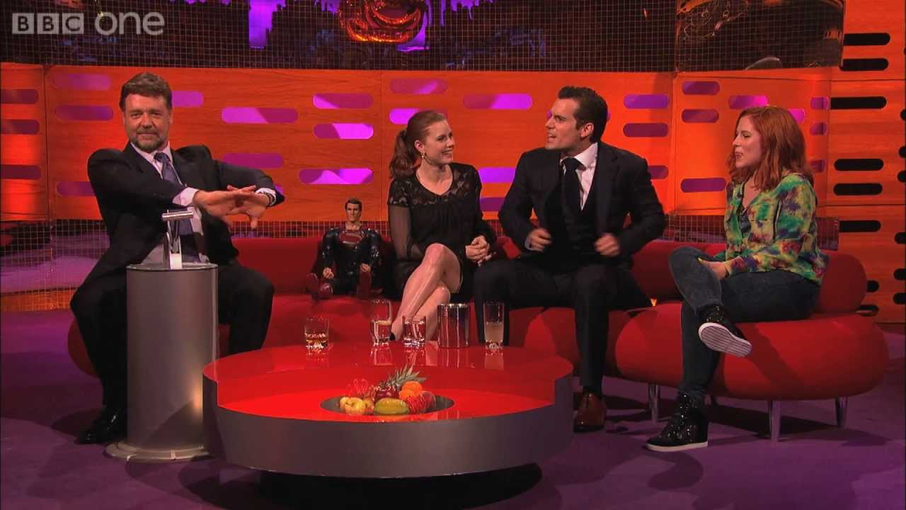 Russell Crowe controls the red chair - The Graham Norton Show - Series ...