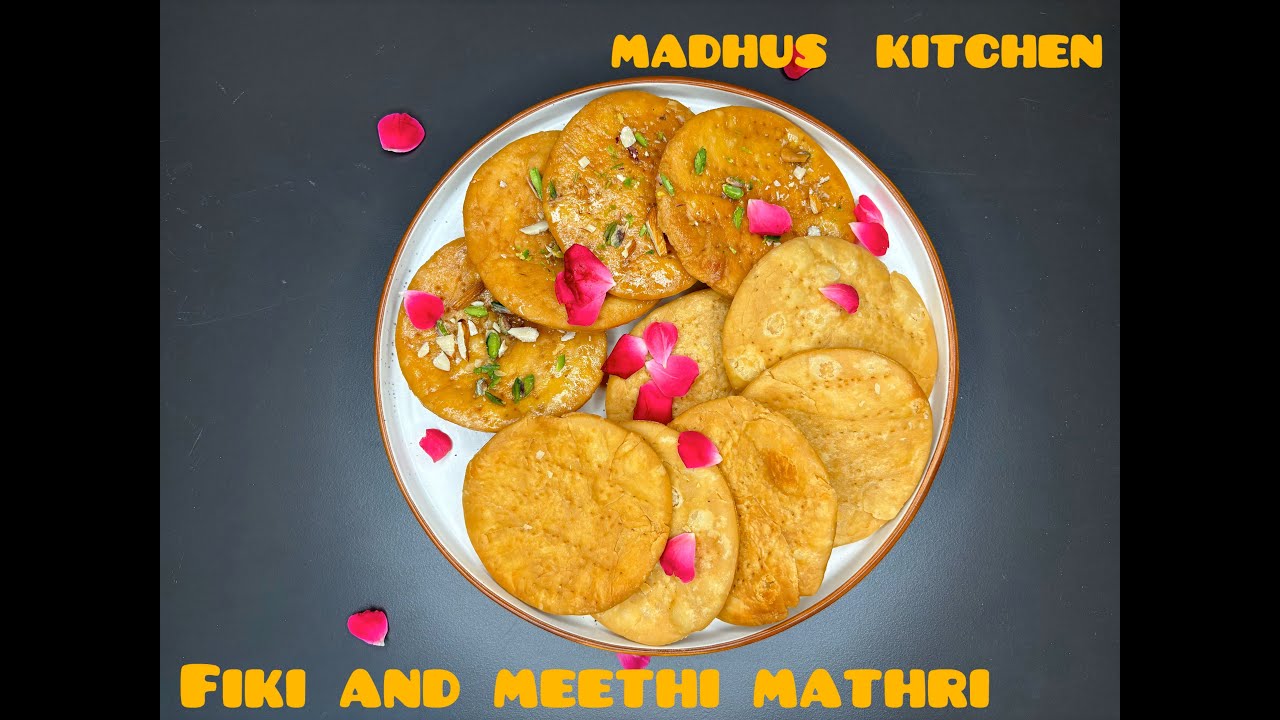 Fiki and meethi mathri | करवा चौथ स्पेशल फीकी और मीठी मठरी | खस्ता मठरी ...