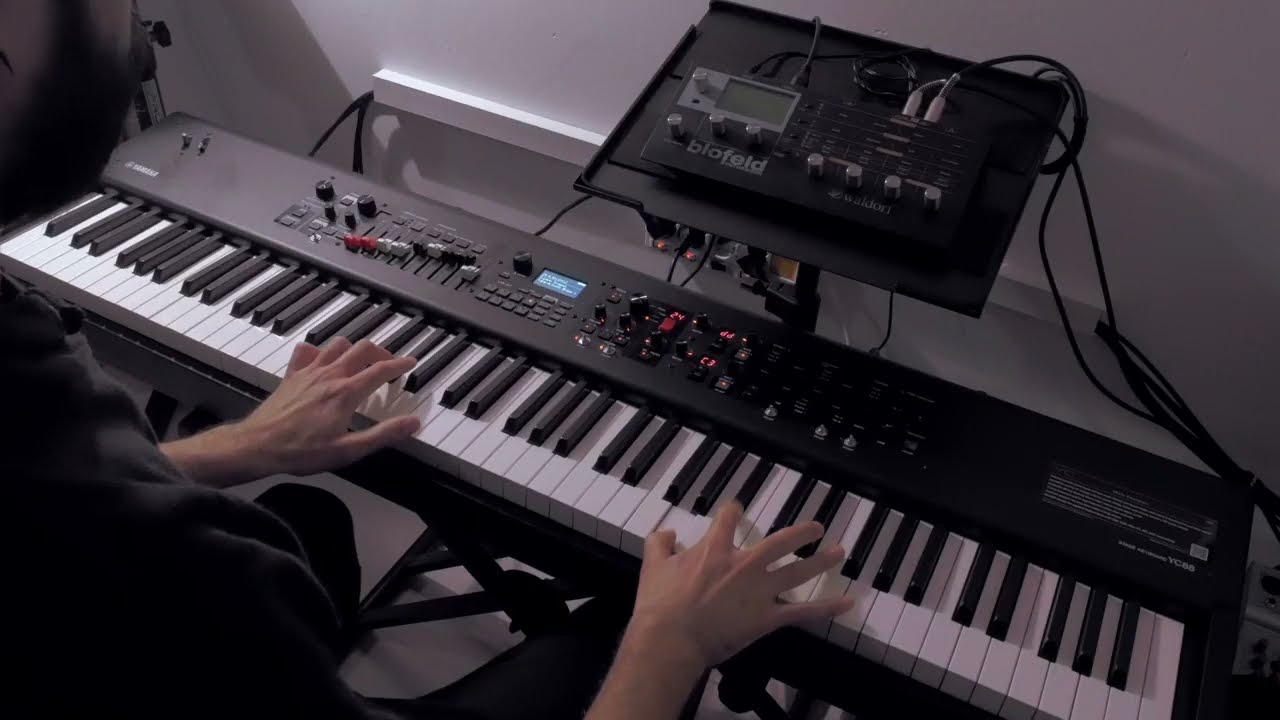 Muse - Knights of Cydonia Keyboard intro by Gianni Blasi [synth+trumpet ...