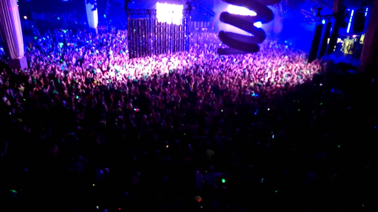 Seattle Lucky Festival 2014 - WaMu theater 2 - YouTube