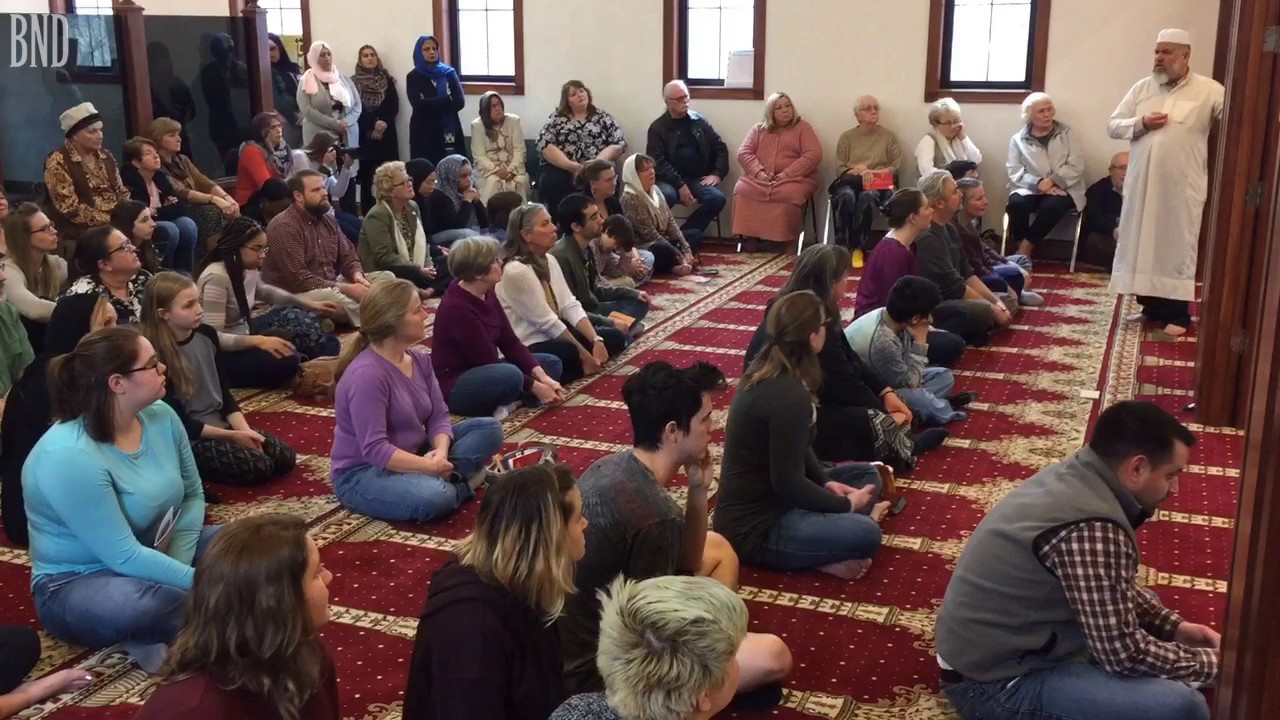 Belleville mosque open house - YouTube