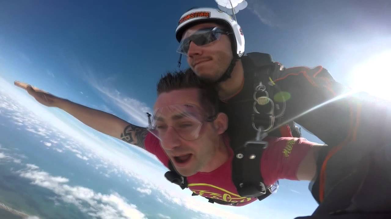Skydive Sebastian - Mike's Skydive - YouTube