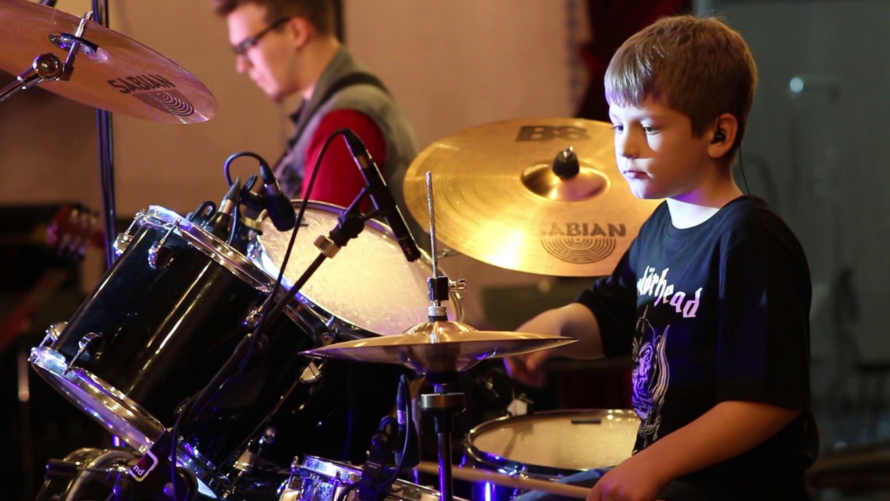 Póra Zoli & Stone Hill featuring Hints Botond - Nád a házam teteje - YouTube