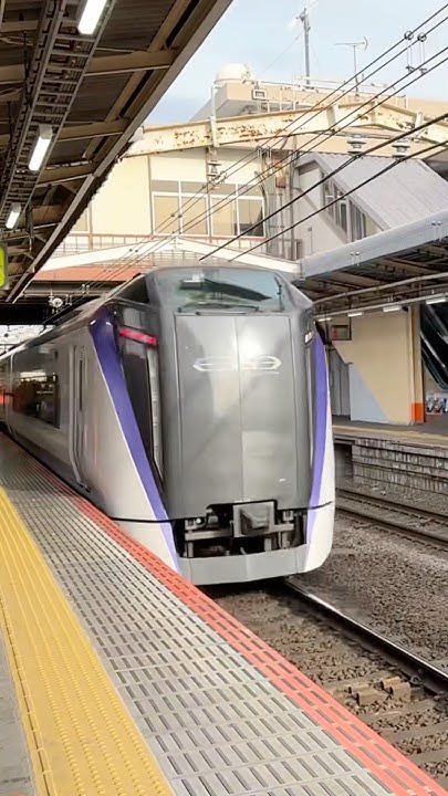 西八王子を高速通過するE353系 - YouTube