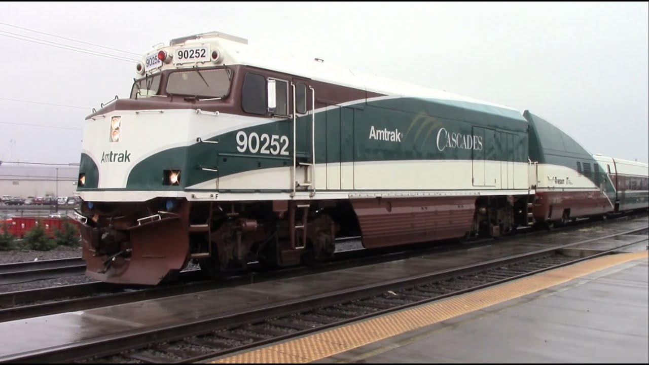 Amtrak Cascades #90252 Leads 501 in Vancouver, WA - YouTube