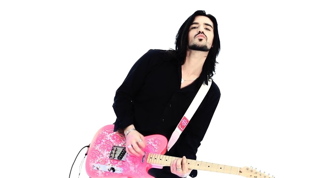 Max Lo Buono - Sono solo timido - YouTube