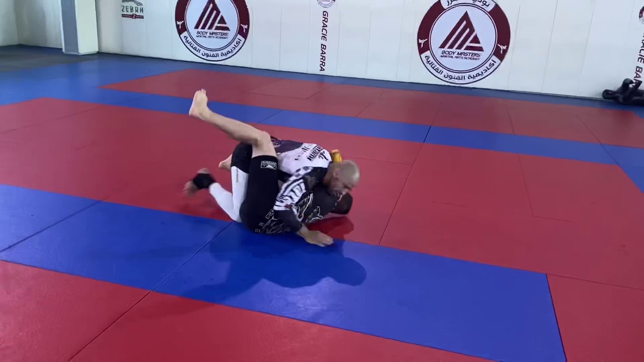 NOGI BJJ light rolling - Max (Russia) and Marouan (Morocco). - YouTube