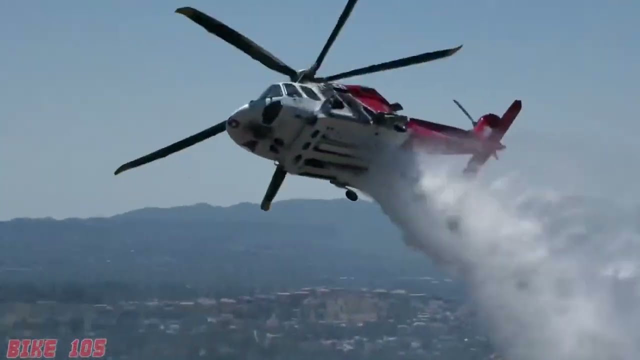 Firefighting Helicopter Action! Helicopters put out large blaze - YouTube