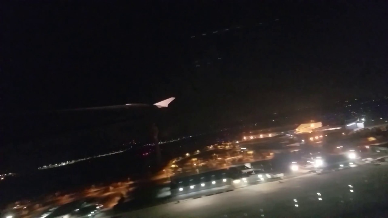 American A320 Takeoff From Charlotte at Night - YouTube