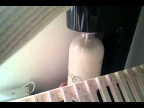 Carbonated milk - Sodastream - YouTube