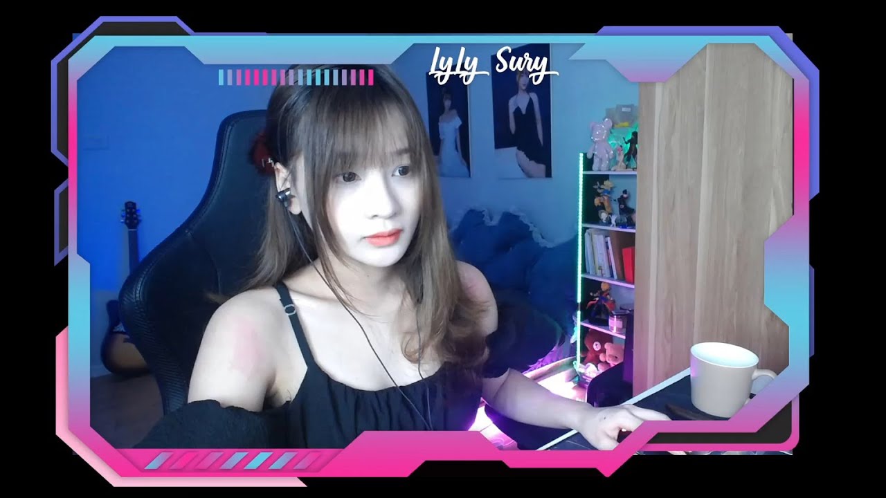 Lyly Sury LiveStream Giao Lưu Liên Quân Mobile 19 Days !!! - YouTube
