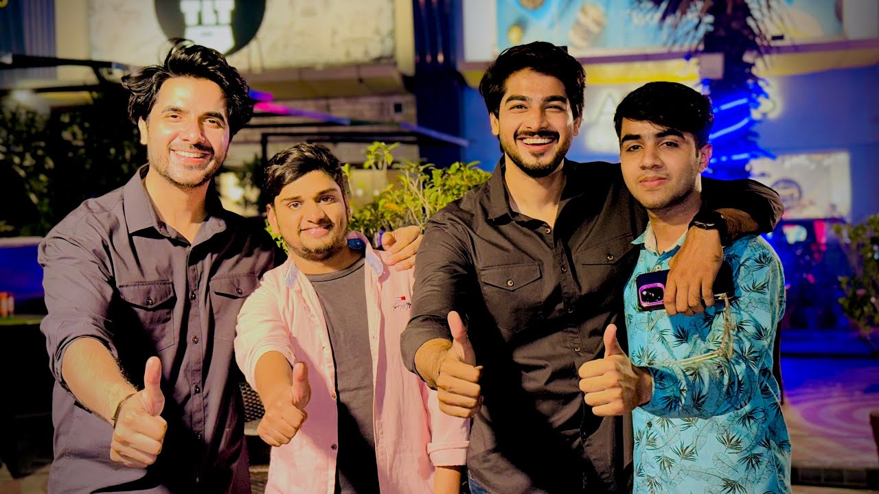 Umair bhai Rana ali sy meetup 😀fans ki demand me mini vlogs 😇 ️Lahore ...